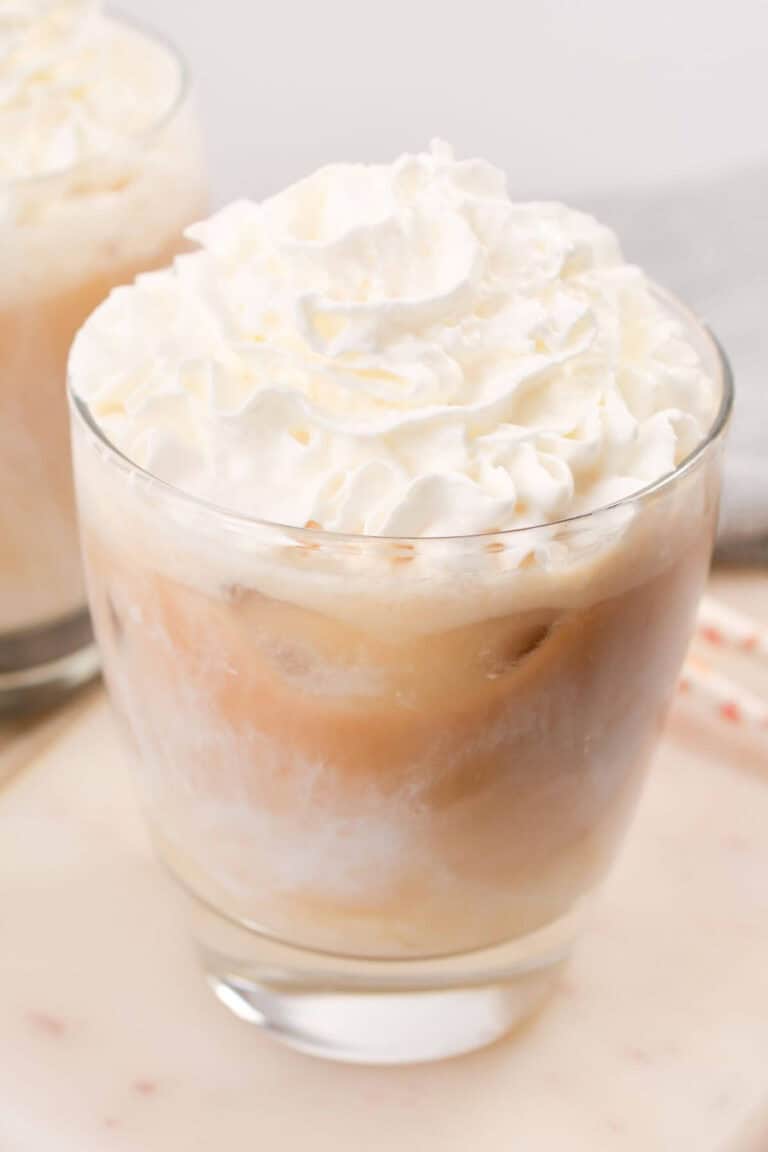 Hot or Iced White Chocolate Mocha (Starbucks CopyCat) - Easy Made Dishes